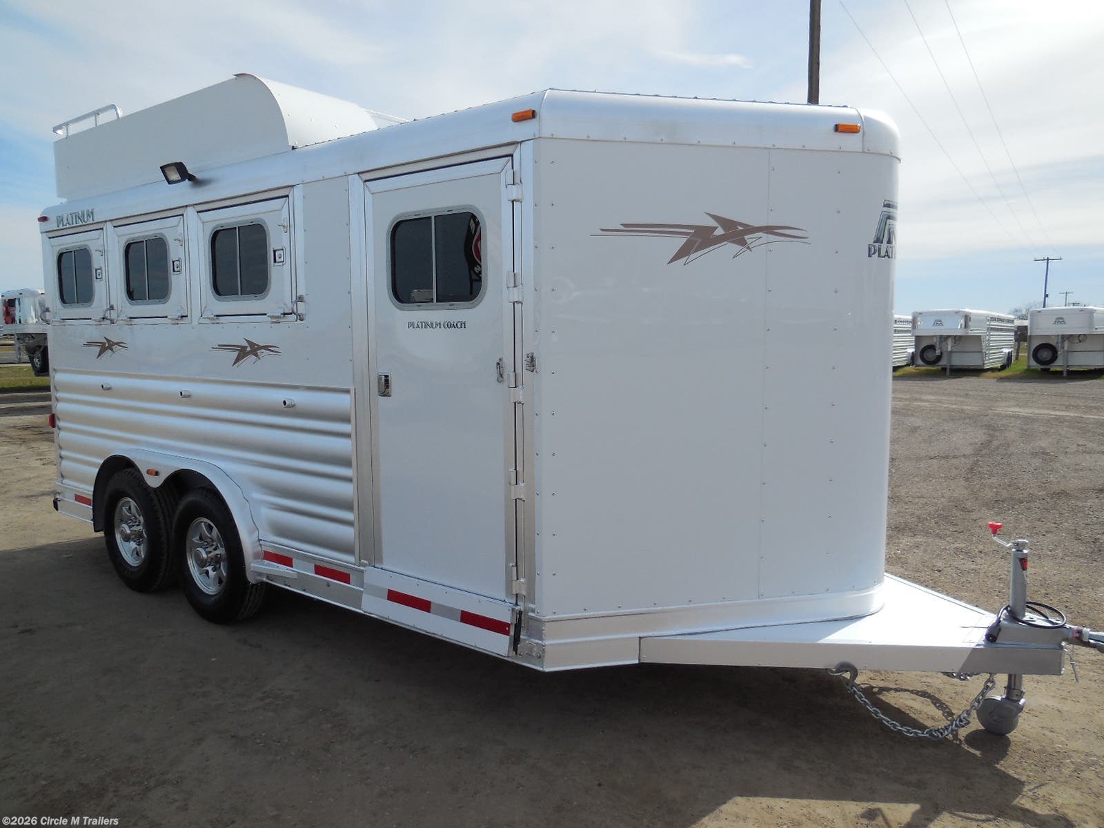 Horse Trailer - 2019 Platinum Coach 3 horse bumper pull 8 WIDE ...