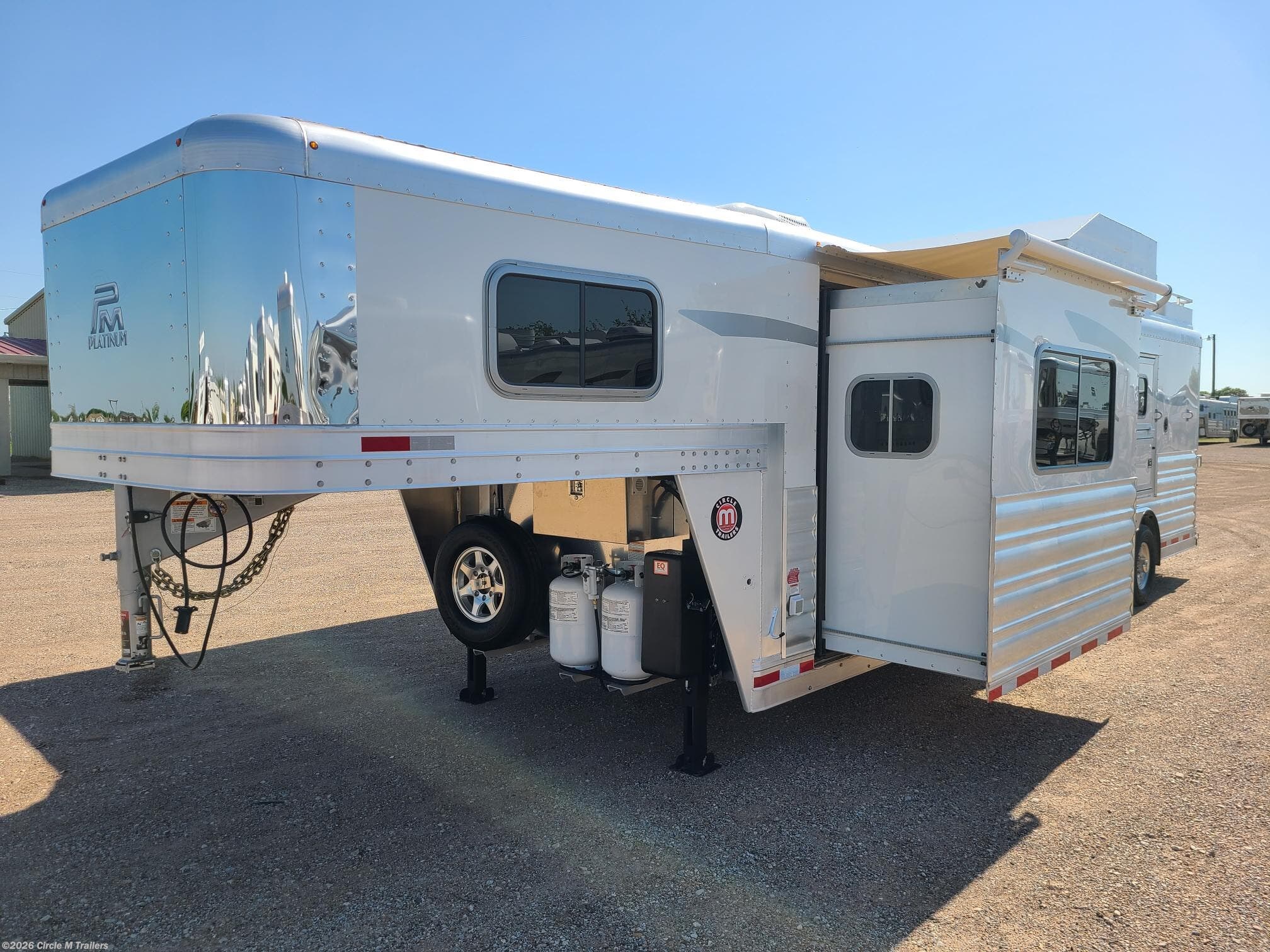 Circle M Trailers Trailer Dealer | TrailersUSA