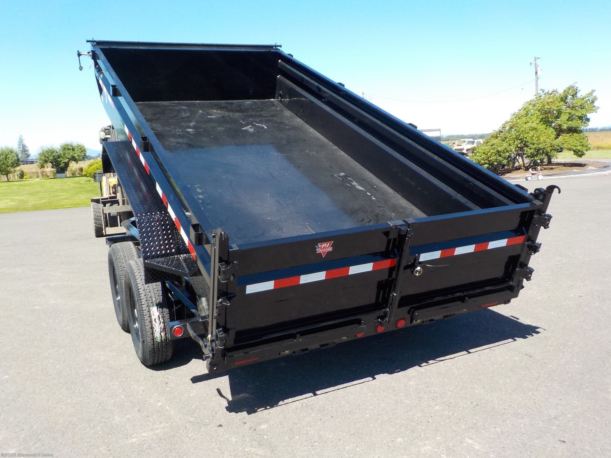 7x14 Dump (Heavy Duty) Trailer for sale | New PJ Trailers Dump 7' X 14 ...