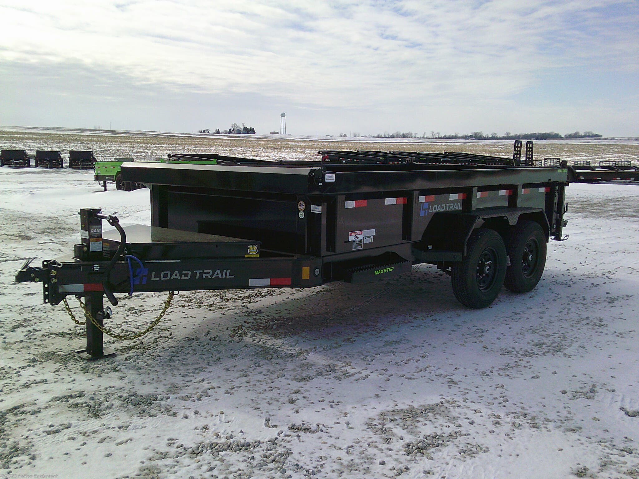 Patten Equipment Trailer Dealer in Urbana, Iowa | TrailersUSA