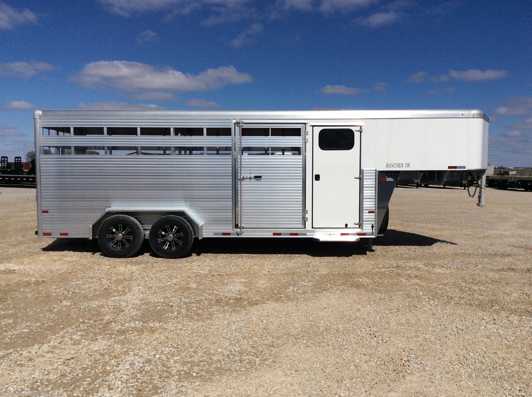 6x20 Cattle/Livestock Trailer for sale | New Sundowner Rancher TR 20FT ...