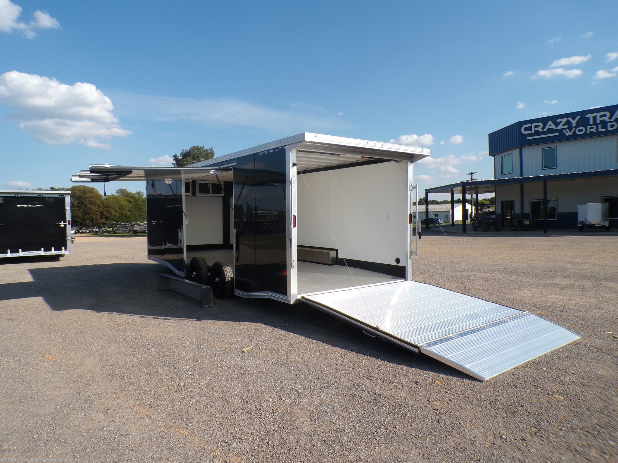 Crazy Trailer World Dallas Trailer Dealer | TrailersUSA
